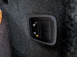 Black Porsche Cayenne 2015 in Riga, with an engine capacity of 3.00 L and mileage of 195 thousand km for 24000 €, photo 15 on AUTOMOTO.COM.LV