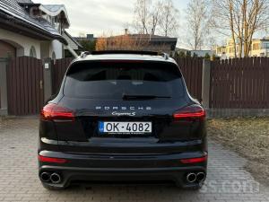 Black Porsche Cayenne 2015 in Riga, with an engine capacity of 3.00 L and mileage of 219 thousand km for 27000 €, photo 7 on AUTOMOTO.COM.LV