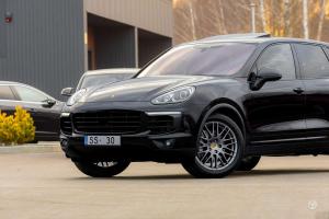 Melns Porsche Cayenne 2015 Jelgava, ar dzinēja tilpumu 4.13 L un nobraukumu 255 tūkst. km par 22900 €, foto 5 vietnē AUTOMOTO.COM.LV