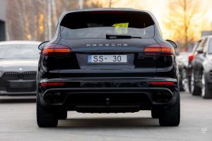 Melns Porsche Cayenne 2015 Jelgava, ar dzinēja tilpumu 4.13 L un nobraukumu 255 tūkst. km par 22900 €, foto 7 vietnē AUTOMOTO.COM.LV