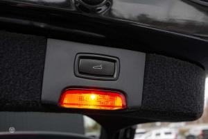 Melns Porsche Cayenne 2015 Jelgava, ar dzinēja tilpumu 4.13 L un nobraukumu 255 tūkst. km par 22900 €, foto 10 vietnē AUTOMOTO.COM.LV