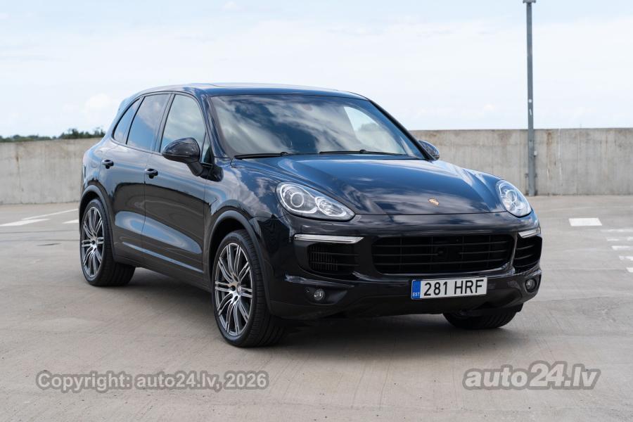 Melns Porsche Cayenne 2015 Tallina, ar dzinēja tilpumu 3.60 L un nobraukumu 204 tūkst. km par 29990 €, foto 1 vietnē AUTOMOTO.COM.LV