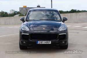 Melns Porsche Cayenne 2015 Tallina, ar dzinēja tilpumu 3.60 L un nobraukumu 204 tūkst. km par 29990 €, foto 3 vietnē AUTOMOTO.COM.LV