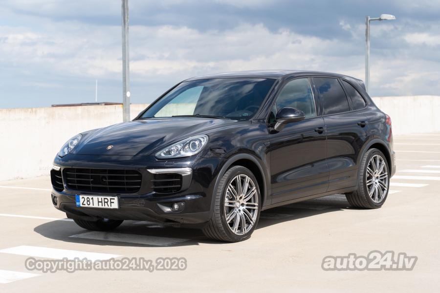 Melns Porsche Cayenne 2015 Tallina, ar dzinēja tilpumu 3.60 L un nobraukumu 204 tūkst. km par 29990 €, foto 5 vietnē AUTOMOTO.COM.LV