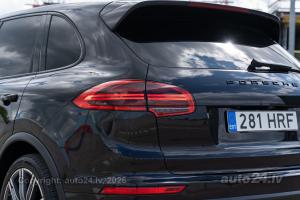 Melns Porsche Cayenne 2015 Tallina, ar dzinēja tilpumu 3.60 L un nobraukumu 204 tūkst. km par 29990 €, foto 9 vietnē AUTOMOTO.COM.LV