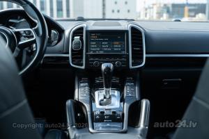 Melns Porsche Cayenne 2015 Tallina, ar dzinēja tilpumu 3.60 L un nobraukumu 204 tūkst. km par 29990 €, foto 14 vietnē AUTOMOTO.COM.LV