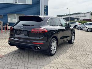 Melns Porsche Cayenne 2015 Viļņa, ar dzinēja tilpumu 3.60 L un nobraukumu 177 tūkst. km par 23500 €, foto 7 vietnē AUTOMOTO.COM.LV