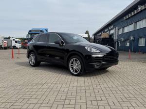 Melns Porsche Cayenne 2015 Viļņa, ar dzinēja tilpumu 3.60 L un nobraukumu 177 tūkst. km par 23500 €, foto 9 vietnē AUTOMOTO.COM.LV