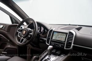 Черный Порше Каен 2015 в Таллин, объемом двигателя 3.00 л и пробегом 180 тыс. км за 24999 €, фото 13 на AUTOMOTO.COM.LV