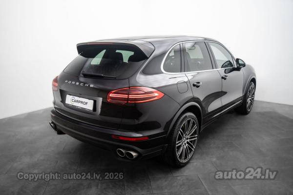 Porsche Cayenne 2015 Tallina vietnē Melns Porsche Cayenne 2015 Tallina, ar dzinēja tilpumu 3.00 L un nobraukumu 180 tūkst. km par 24999 €, foto 6 vietnē AUTOMOTO.COM.LV