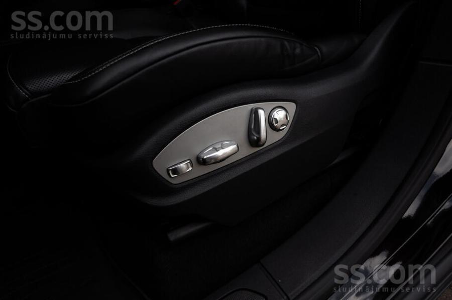 Melns Porsche Cayenne 2015 Jelgava, ar dzinēja tilpumu 3.00 L un nobraukumu 129 tūkst. km par 32500 €, foto 22 vietnē AUTOMOTO.COM.LV