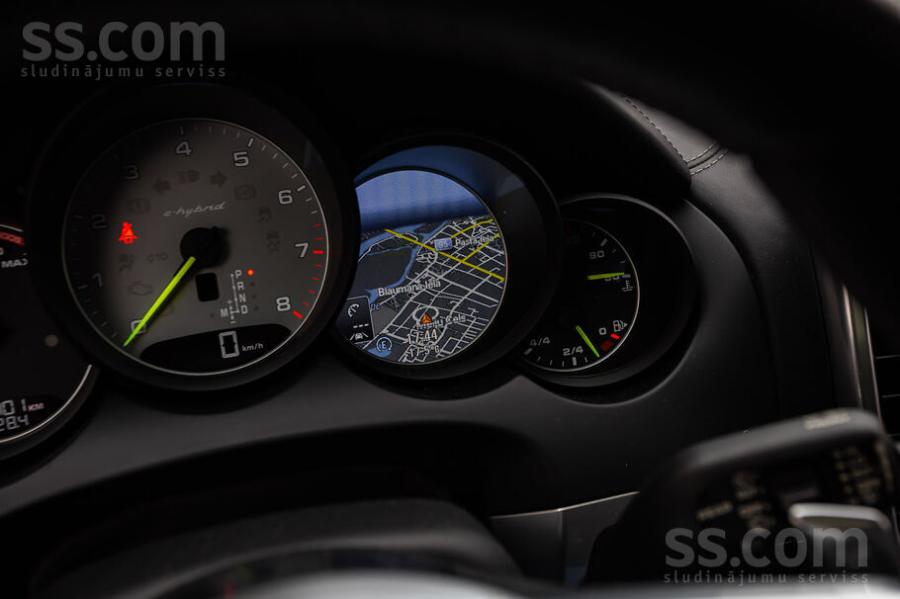 Melns Porsche Cayenne 2015 Jelgava, ar dzinēja tilpumu 3.00 L un nobraukumu 129 tūkst. km par 32500 €, foto 29 vietnē AUTOMOTO.COM.LV