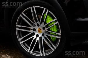 Melns Porsche Cayenne 2015 Jelgava, ar dzinēja tilpumu 3.00 L un nobraukumu 129 tūkst. km par 32500 €, foto 30 vietnē AUTOMOTO.COM.LV