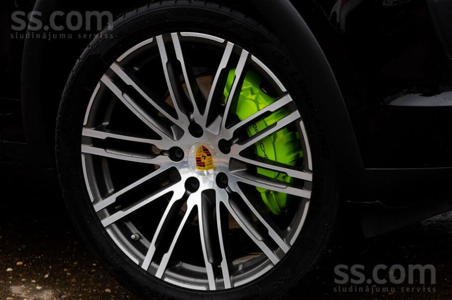 Melns Porsche Cayenne 2015 Jelgava, ar dzinēja tilpumu 3.00 L un nobraukumu 129 tūkst. km par 32500 €, foto 30 vietnē AUTOMOTO.COM.LV