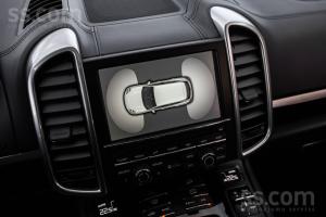 Melns Porsche Cayenne 2015 Jelgava, ar dzinēja tilpumu 4.20 L un nobraukumu 490 tūkst. km par 19900 €, foto 25 vietnē AUTOMOTO.COM.LV