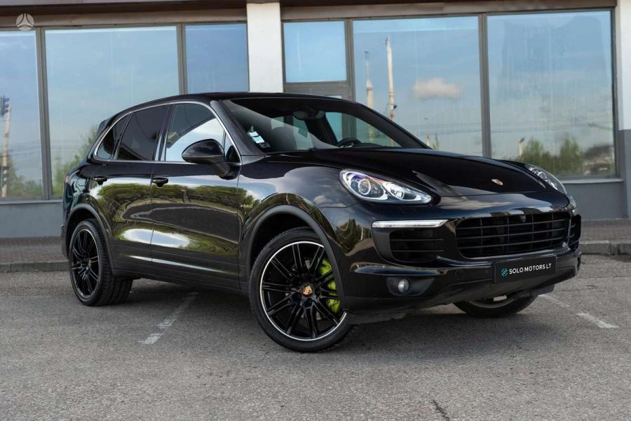 Melns Porsche Cayenne 2015 Viļņa, ar dzinēja tilpumu 3.00 L un nobraukumu 177 tūkst. km par 22999 €, foto 8 vietnē AUTOMOTO.COM.LV
