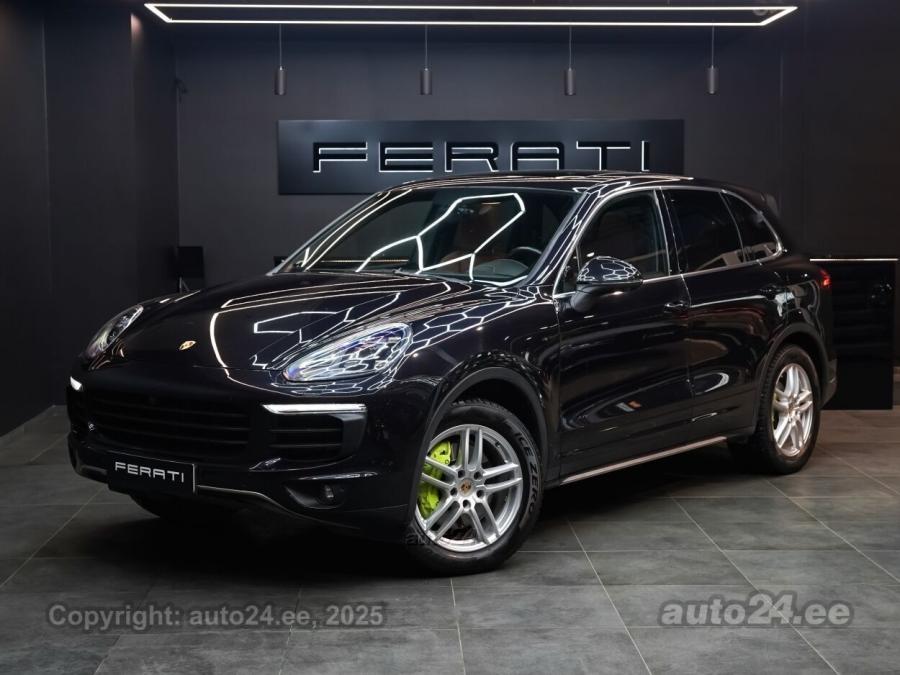 Black Porsche Cayenne 2016 in Tallinn, with an engine capacity of 3.00 L and mileage of 176 thousand km for 27900 €, photo 1 on AUTOMOTO.COM.LV