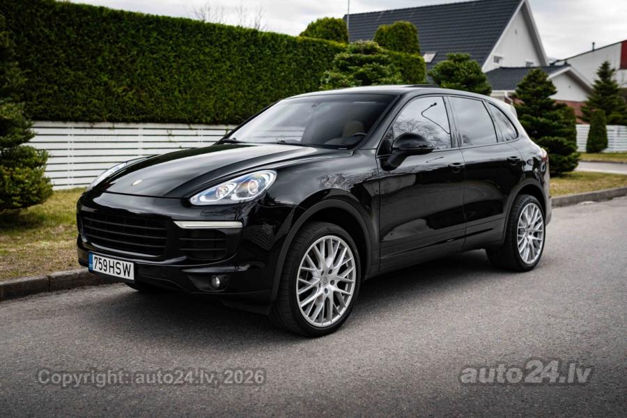 Black Porsche Cayenne 2016 in Tallinn, with an engine capacity of 3.60 L and mileage of 131 thousand km for 19900 €, photo 1 on AUTOMOTO.COM.LV