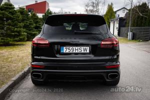 Black Porsche Cayenne 2016 in Tallinn, with an engine capacity of 3.60 L and mileage of 131 thousand km for 19900 €, photo 5 on AUTOMOTO.COM.LV