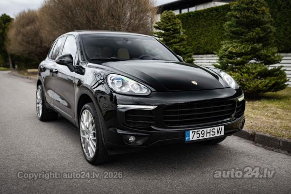 Black Porsche Cayenne 2016 in Tallinn, with an engine capacity of 3.60 L and mileage of 131 thousand km for 19900 €, photo 9 on AUTOMOTO.COM.LV