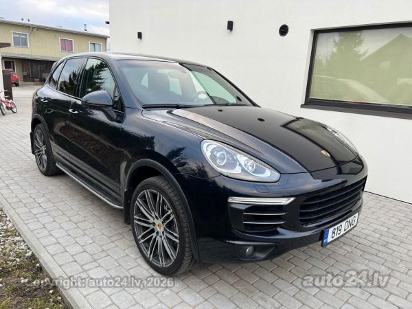 Melns Porsche Cayenne 2016 Tallina, ar dzinēja tilpumu 3.00 L un nobraukumu 178 tūkst. km par 27990 €, foto 1 vietnē AUTOMOTO.COM.LV