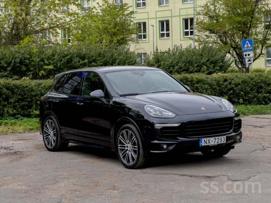 Black Porsche Cayenne 2016 in Riga, with an engine capacity of 3.00 L and mileage of 184 thousand km for 31000 €, photo 9 on AUTOMOTO.COM.LV