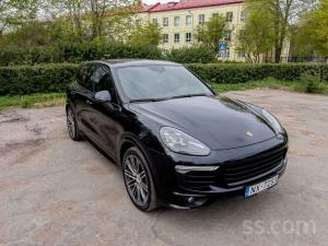 Black Porsche Cayenne 2016 in Riga, with an engine capacity of 3.00 L and mileage of 184 thousand km for 31000 €, photo 10 on AUTOMOTO.COM.LV