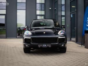 Melns Porsche Cayenne 2016 Marijampole, ar dzinēja tilpumu 3.00 L un nobraukumu 255 tūkst. km par 24450 €, foto 5 vietnē AUTOMOTO.COM.LV