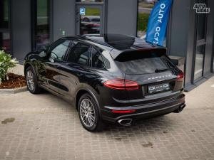 Melns Porsche Cayenne 2016 Marijampole, ar dzinēja tilpumu 3.00 L un nobraukumu 255 tūkst. km par 24450 €, foto 10 vietnē AUTOMOTO.COM.LV