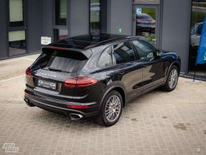 Melns Porsche Cayenne 2016 Marijampole, ar dzinēja tilpumu 3.00 L un nobraukumu 255 tūkst. km par 24450 €, foto 12 vietnē AUTOMOTO.COM.LV