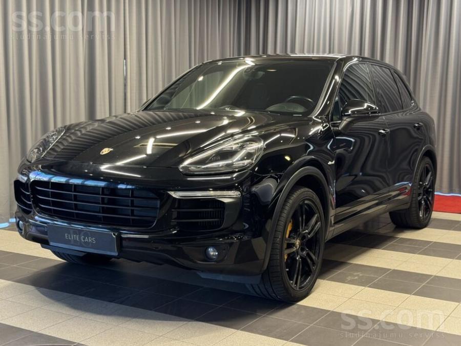 Melns Porsche Cayenne 2016 Rīga, ar dzinēja tilpumu 3.00 L un nobraukumu 216 tūkst. km par 25990 €, foto 1 vietnē AUTOMOTO.COM.LV