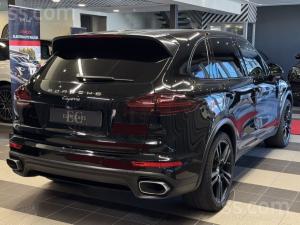 Melns Porsche Cayenne 2016 Rīga, ar dzinēja tilpumu 3.00 L un nobraukumu 216 tūkst. km par 25990 €, foto 5 vietnē AUTOMOTO.COM.LV