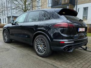Melns Porsche Cayenne 2016 Rīga, ar dzinēja tilpumu 3.00 L un nobraukumu 204 tūkst. km par 19700 €, foto 6 vietnē AUTOMOTO.COM.LV