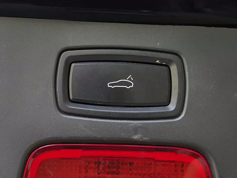 Melns Porsche Cayenne 2016 Rīga, ar dzinēja tilpumu 3.00 L un nobraukumu 204 tūkst. km par 19700 €, foto 15 vietnē AUTOMOTO.COM.LV