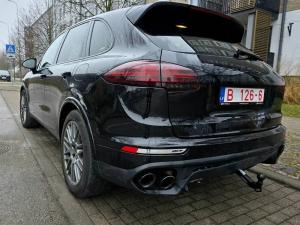 Melns Porsche Cayenne 2016 Rīga, ar dzinēja tilpumu 3.00 L un nobraukumu 204 tūkst. km par 19700 €, foto 35 vietnē AUTOMOTO.COM.LV