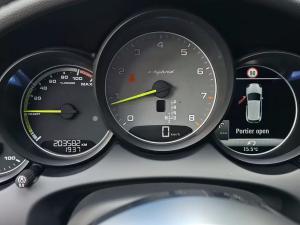 Melns Porsche Cayenne 2016 Rīga, ar dzinēja tilpumu 3.00 L un nobraukumu 204 tūkst. km par 19700 €, foto 41 vietnē AUTOMOTO.COM.LV