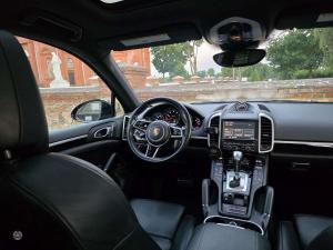 Melns Porsche Cayenne 2016 Utena, ar dzinēja tilpumu 3.60 L un nobraukumu 250 tūkst. km par 16900 €, foto 12 vietnē AUTOMOTO.COM.LV