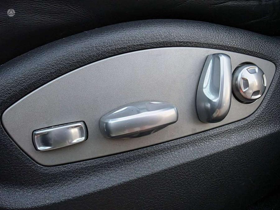 Melns Porsche Cayenne 2016 Utena, ar dzinēja tilpumu 3.60 L un nobraukumu 250 tūkst. km par 16900 €, foto 18 vietnē AUTOMOTO.COM.LV