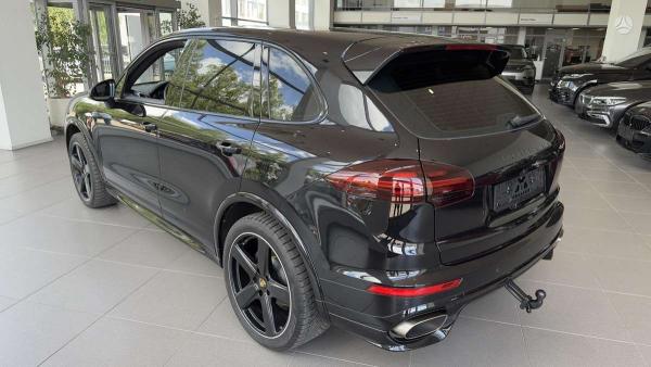 Melns Porsche Cayenne 2016 Marijampole, ar dzinēja tilpumu 2.97 L un nobraukumu 194 tūkst. km par 24999 €, foto 4 vietnē AUTOMOTO.COM.LV
