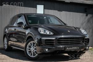 Melns Porsche Cayenne 2016 Tukums, ar dzinēja tilpumu 3.00 L un nobraukumu 289 tūkst. km par 19990 €, foto 5 vietnē AUTOMOTO.COM.LV