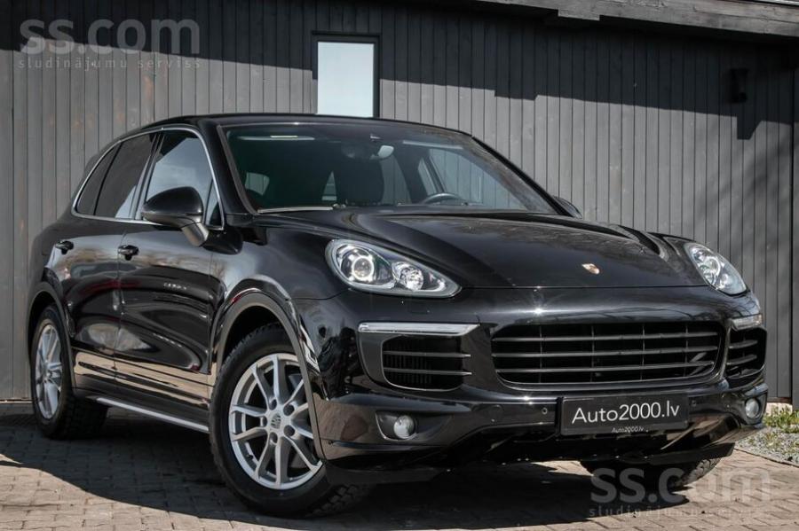 Melns Porsche Cayenne 2016 Tukums, ar dzinēja tilpumu 3.00 L un nobraukumu 289 tūkst. km par 19990 €, foto 5 vietnē AUTOMOTO.COM.LV