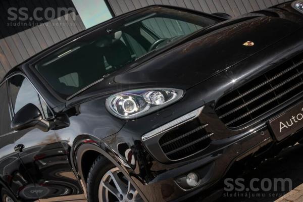 Melns Porsche Cayenne 2016 Tukums, ar dzinēja tilpumu 3.00 L un nobraukumu 289 tūkst. km par 19990 €, foto 6 vietnē AUTOMOTO.COM.LV