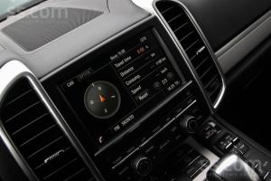 Melns Porsche Cayenne 2016 Tukums, ar dzinēja tilpumu 3.00 L un nobraukumu 289 tūkst. km par 19990 €, foto 23 vietnē AUTOMOTO.COM.LV