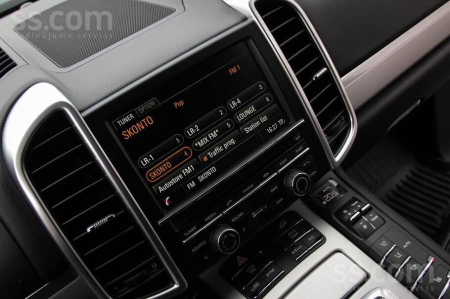 Melns Porsche Cayenne 2016 Tukums, ar dzinēja tilpumu 3.00 L un nobraukumu 289 tūkst. km par 19990 €, foto 25 vietnē AUTOMOTO.COM.LV