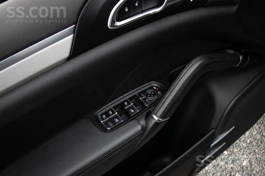 Melns Porsche Cayenne 2016 Tukums, ar dzinēja tilpumu 3.00 L un nobraukumu 289 tūkst. km par 19990 €, foto 33 vietnē AUTOMOTO.COM.LV