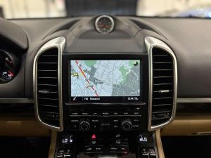 Melns Porsche Cayenne 2016 Viļņa, ar dzinēja tilpumu 3.60 L un nobraukumu 164 tūkst. km par 19999 €, foto 25 vietnē AUTOMOTO.COM.LV