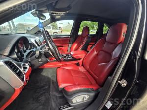 Melns Porsche Cayenne 2016 Rīga, ar dzinēja tilpumu 3.00 L un nobraukumu 0 tūkst. km par 19500 €, foto 10 vietnē AUTOMOTO.COM.LV