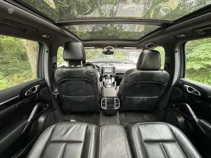 Melns Porsche Cayenne 2016 Viļņa, ar dzinēja tilpumu 3.60 L un nobraukumu 126 tūkst. km par 9400 €, foto 9 vietnē AUTOMOTO.COM.LV