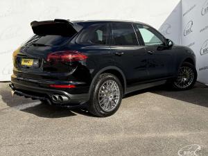 Melns Porsche Cayenne 2016 Klaipėda, ar dzinēja tilpumu 3.00 L un nobraukumu 173 tūkst. km par 22900 €, foto 4 vietnē AUTOMOTO.COM.LV