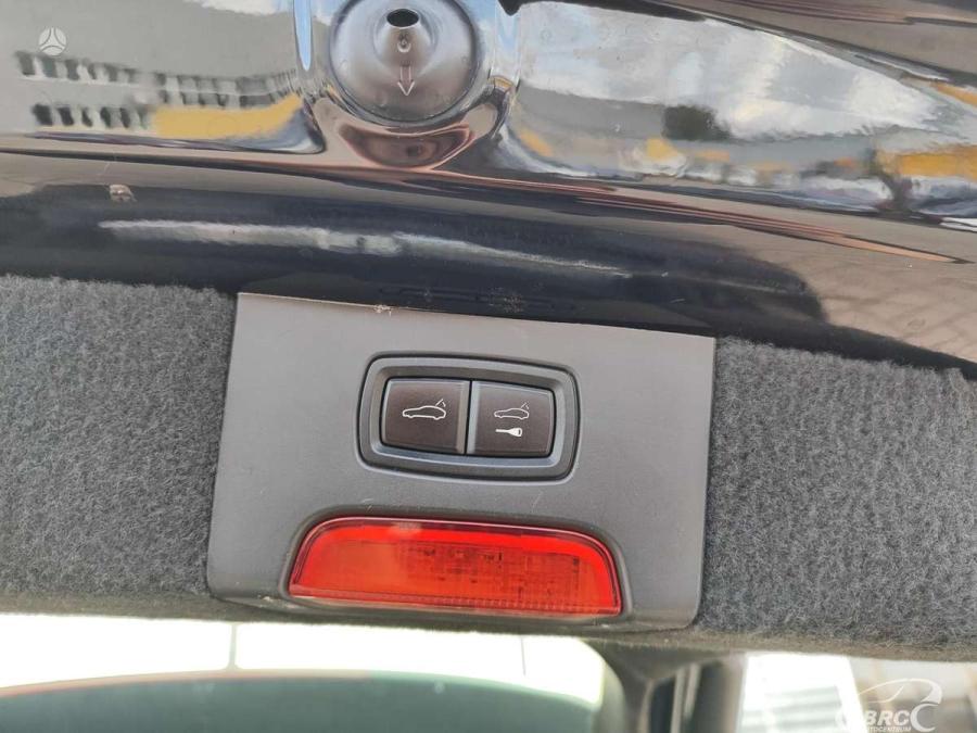 Melns Porsche Cayenne 2016 Klaipėda, ar dzinēja tilpumu 2.97 L un nobraukumu 189 tūkst. km par 28500 €, foto 16 vietnē AUTOMOTO.COM.LV